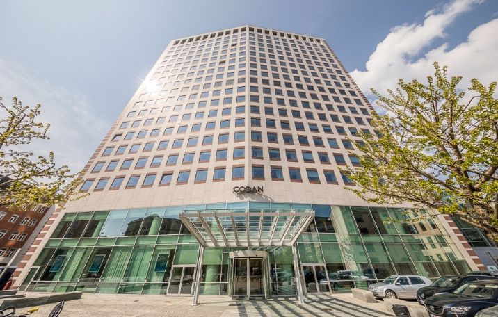 Kontorlejemål i Codanhus med udsigt til søerne